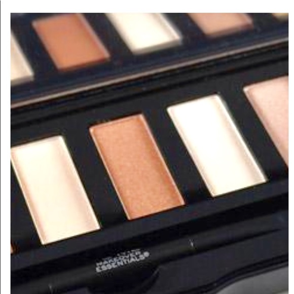 ME Makeover Essentials | Makeup | Makeoveressentials Classic Sunlit ...
